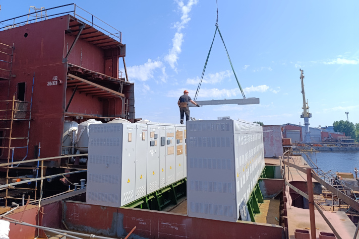 На атомный ледокол Чукотка установлен второй главный распределительный щит